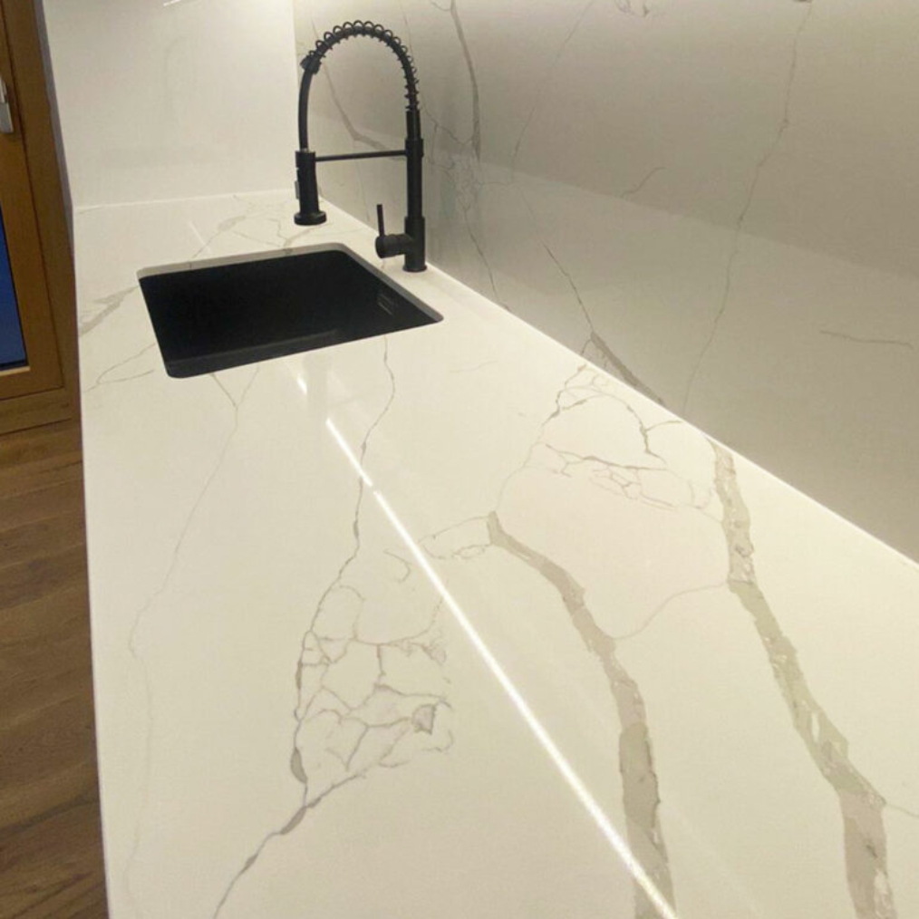 Kvarc Crystal Callacata Silva – Ideal Stone